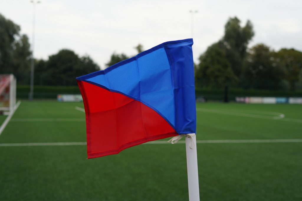 2 Colour Flags - Stadia Sports